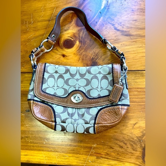 Coach | Bags | Coach Signature Chelsea Brown Handle Shoulder Bag ...